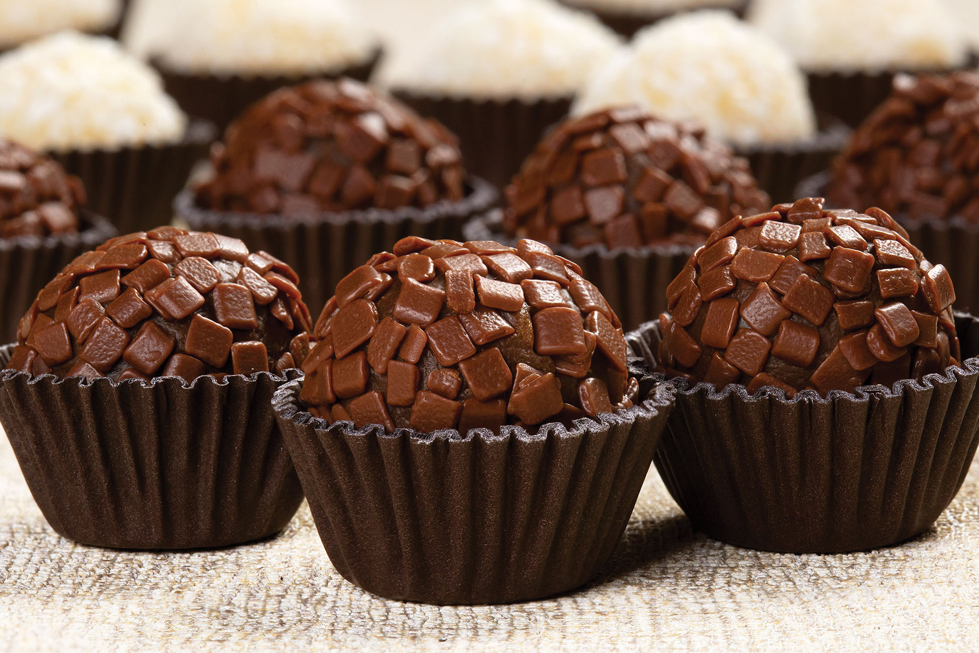 Dia do Brigadeiro: chefs da Harald ensinam receitas criativas e ...